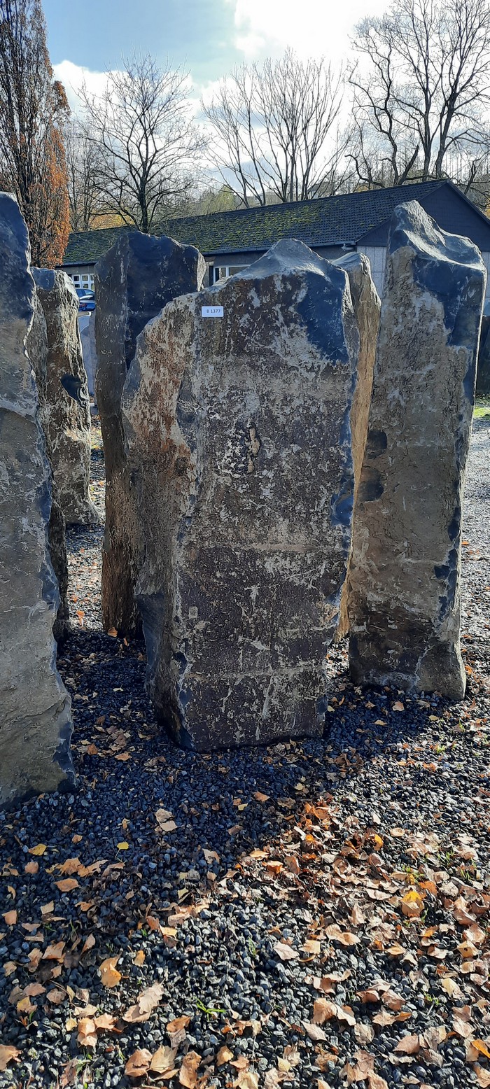 B 1377 Basaltsäule 40 x 40 x 115 cm - Dassel Naturstein - Grabmale ...